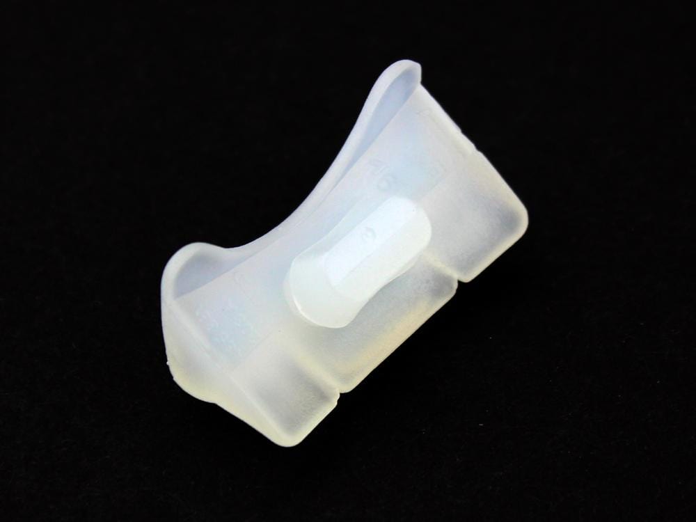 VW/Audi Front Seat Guide (center rubber) | Mk1 | Mk2 | Mk3 | 435881203A ...