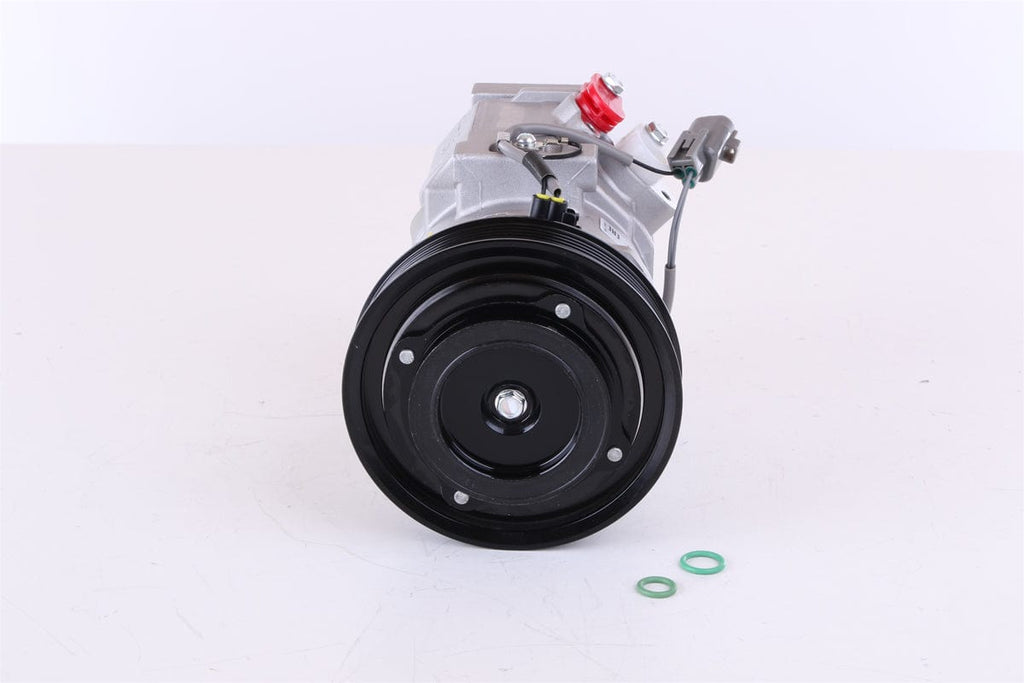 Air Conditioning Compressor - Toyota | 8832033160 – UroTuning